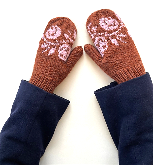 Create Cozy Rosie Mittens: Perfect for Holiday Gifts